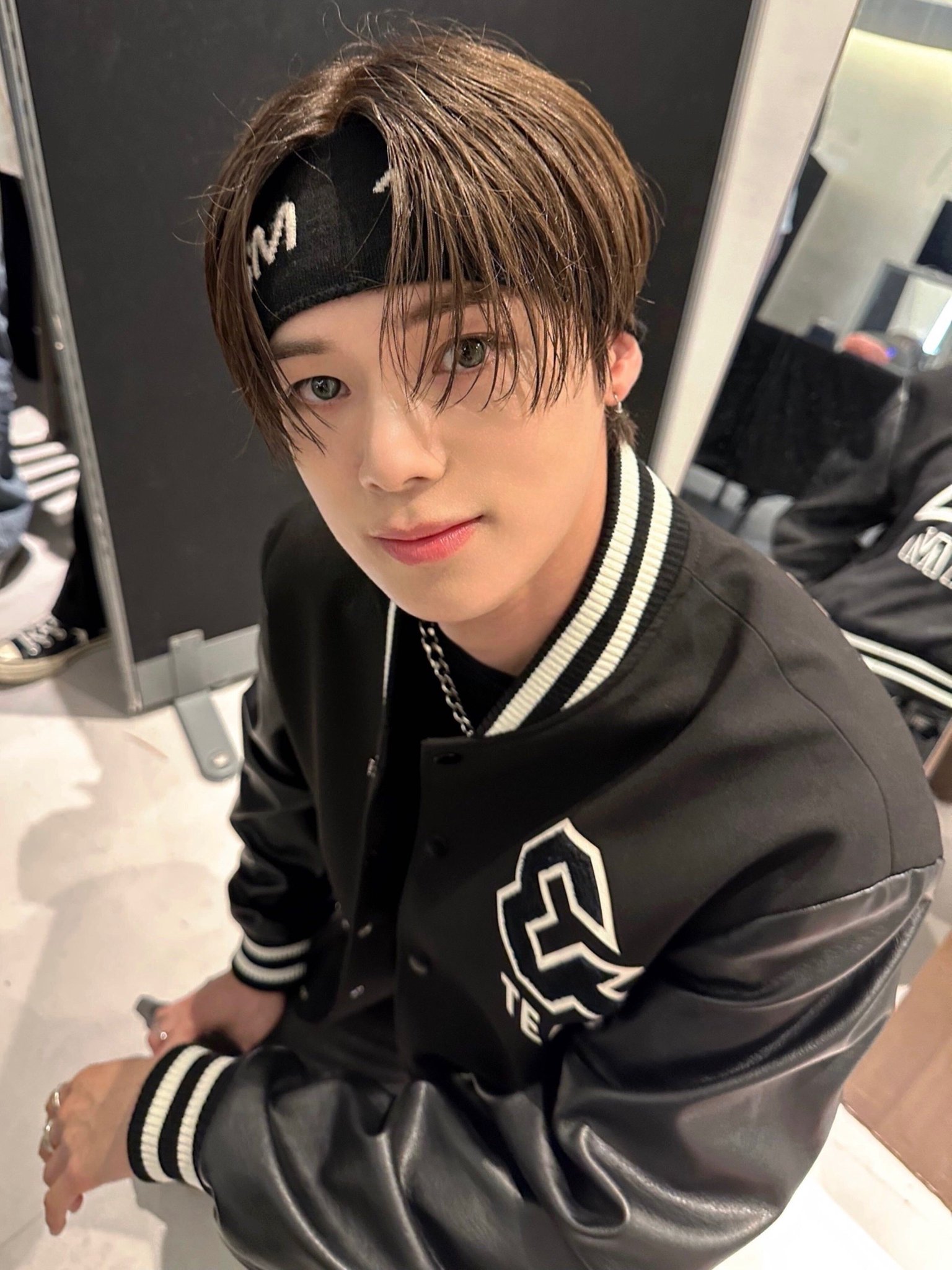 🐨 on Twitter: "#andTEAM_K ON WEVERSE (1/2) https://t.co/9zYTZ9pxZu" / Twitter