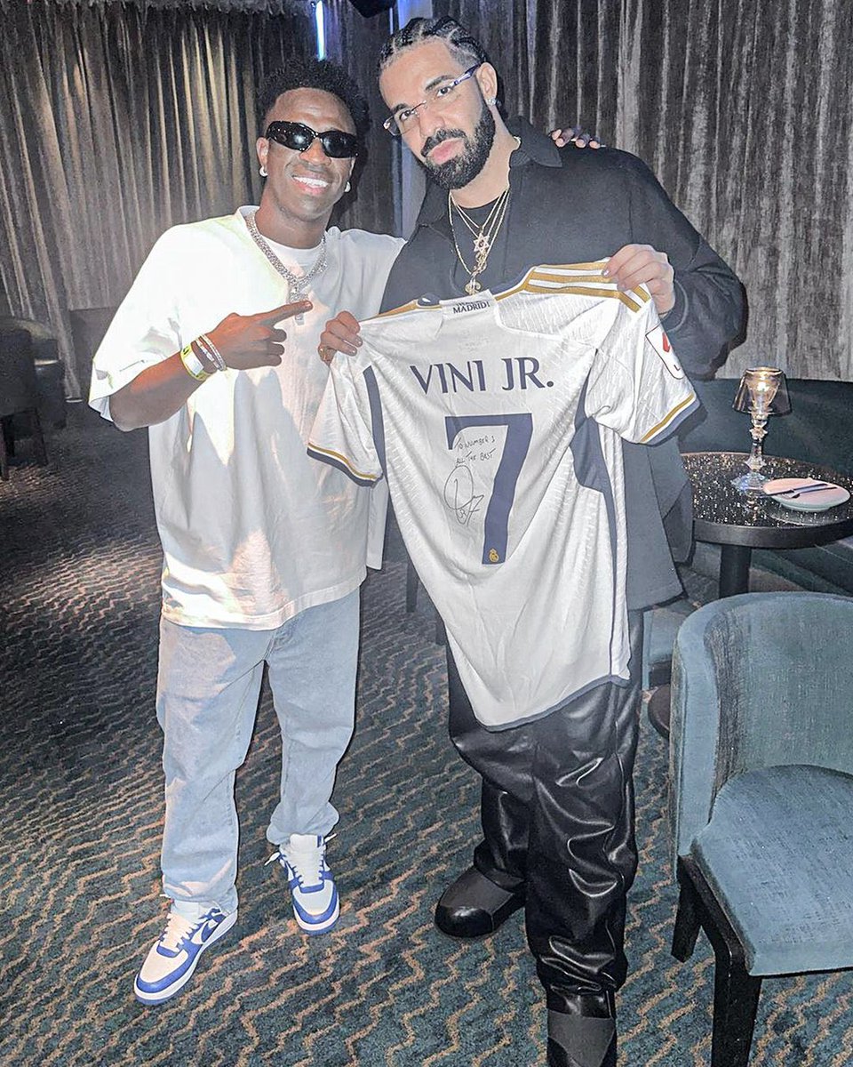 ESPN FC on Twitter: "Vinicius linking up with Drake 🤩 (via vinijr/IG)"