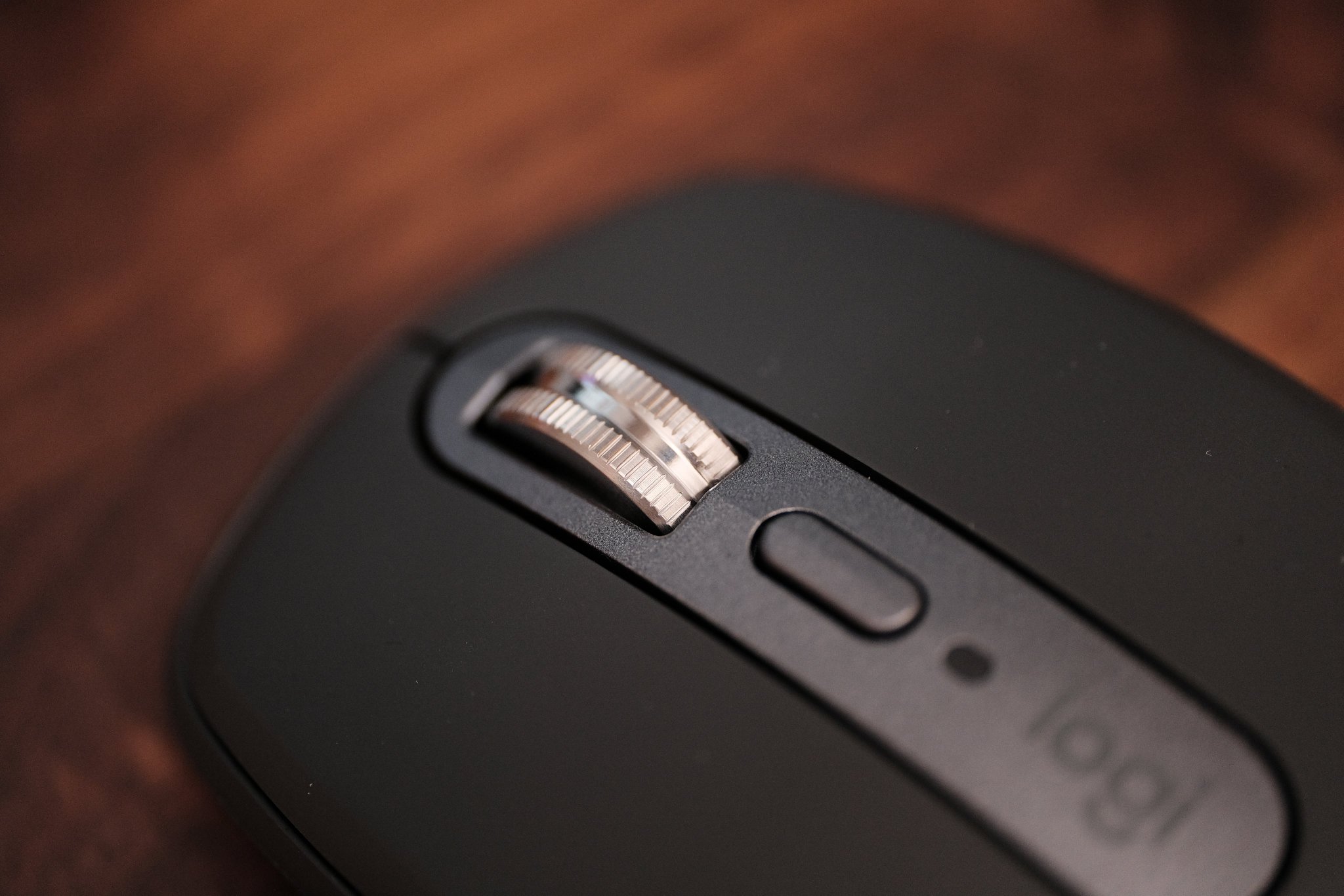 ゆかり𓂙 on Twitter: "LogicoolのMXシリーズマウスに搭載されてるMagSpeed電磁気スクロール初めて触ったけど、軽いクリック感がありつつめちゃくちゃ静かで使用感 ...