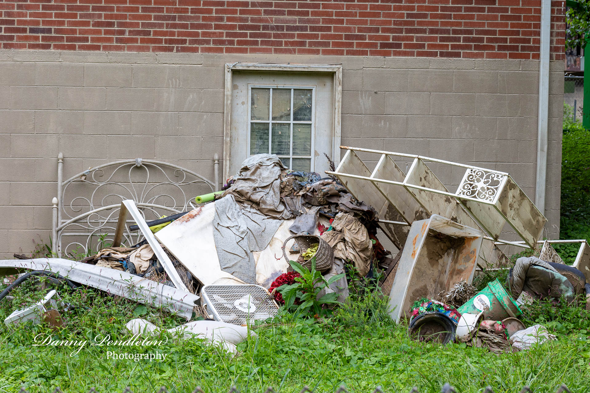 Danny Pendleton on Twitter: "My photographer friend Estill Robinson and I took a trip to ...