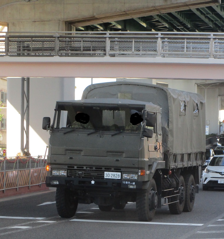 特種車 on Twitter: "上社にて 自衛隊車両その2 ①SKW 7時44分 ②SKW 7時50分 ③BXD10 7時50分 https://t.co/xheSB02GvQ" / Twitter