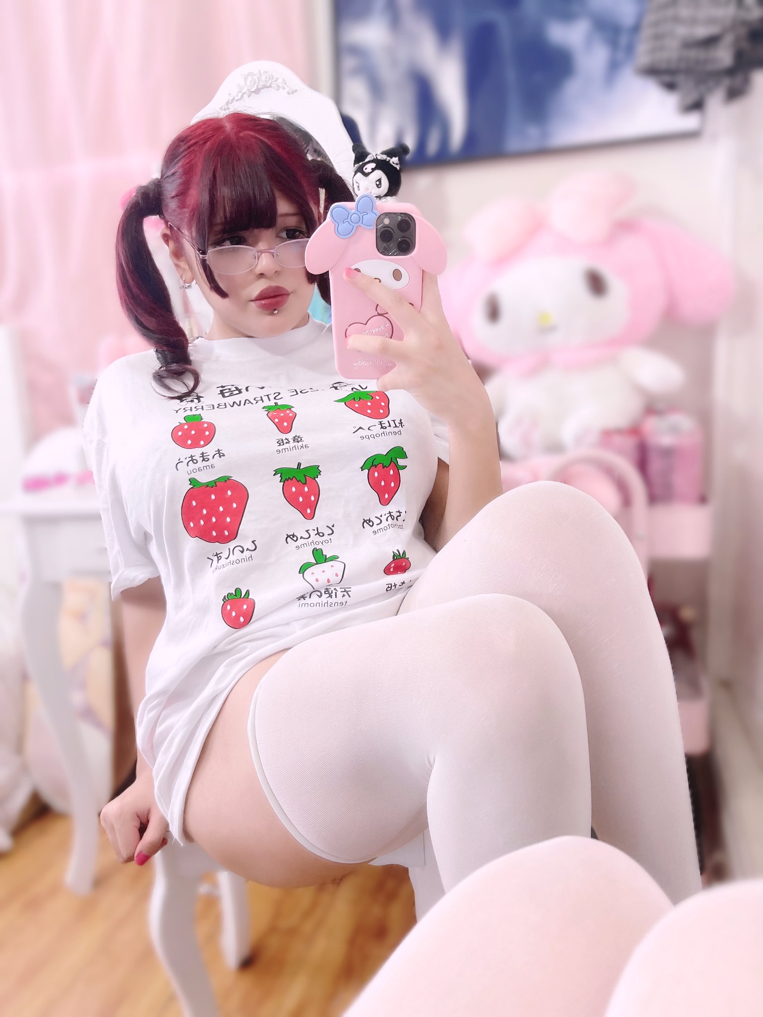 mayu 🐾 on Twitter: "I think I love being a red head?? 🍓 https://t.co/ubQ1p2S8Hf" / Twitter