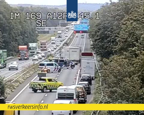 Rijkswaterstaat Verkeersinformatie on Twitter: " | Op de #A12 richting de Duitse grens is een ...