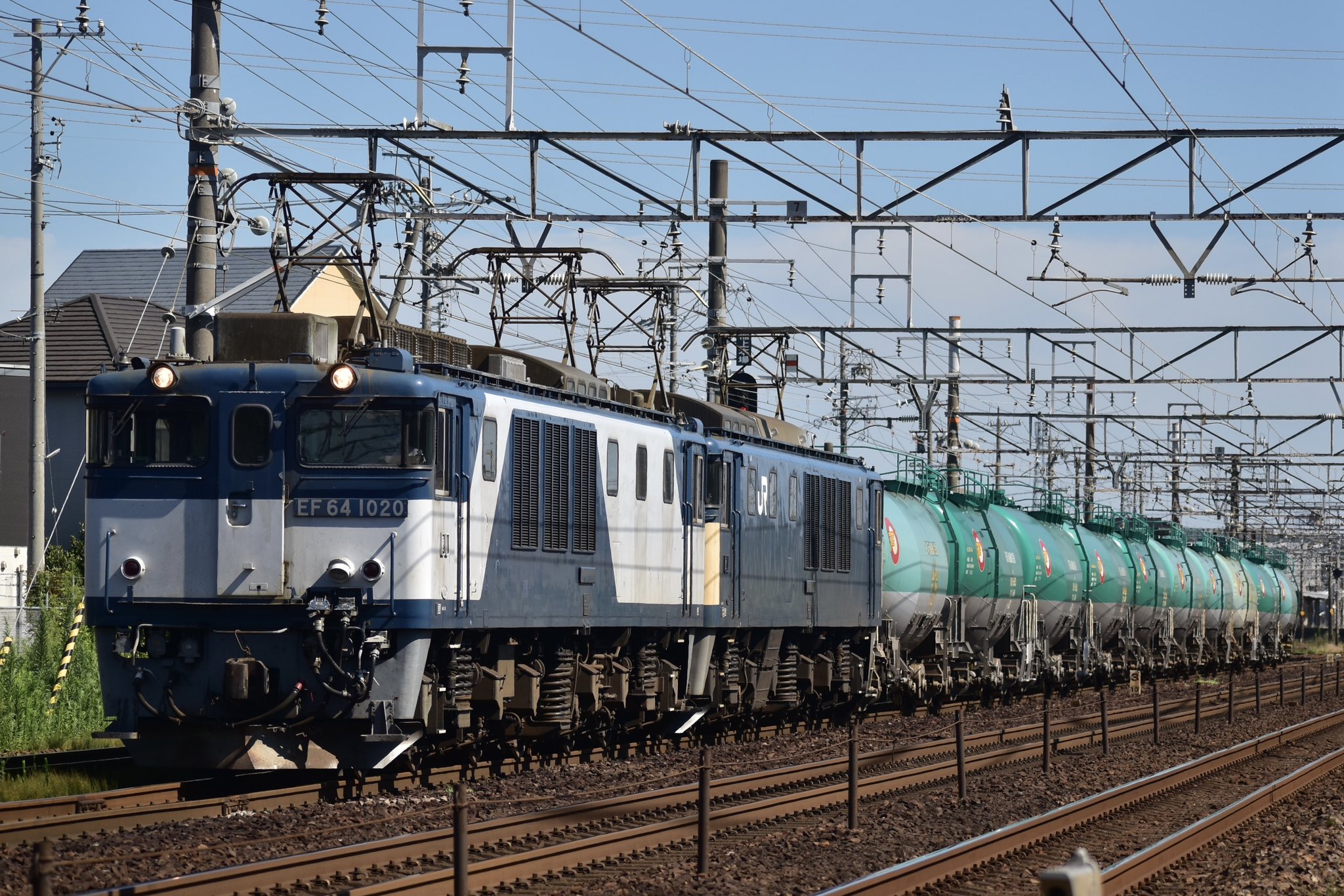 さくふぁむ on Twitter: "2023/07/20 8084レ ef64-1020＋1021 稲沢〜清洲にて ロゴ無し機先頭の連番☀️ https://t.co/DNc7qK5hN6 ...