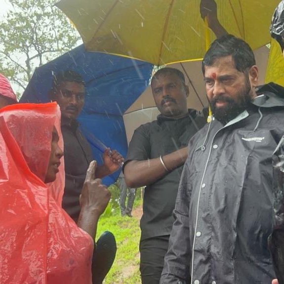 Devashish Kulkarni on Twitter: "मुख्यमंत्री @mieknathshinde जी - घटनास्थळी उपमुख्यमंत्री @Dev ...