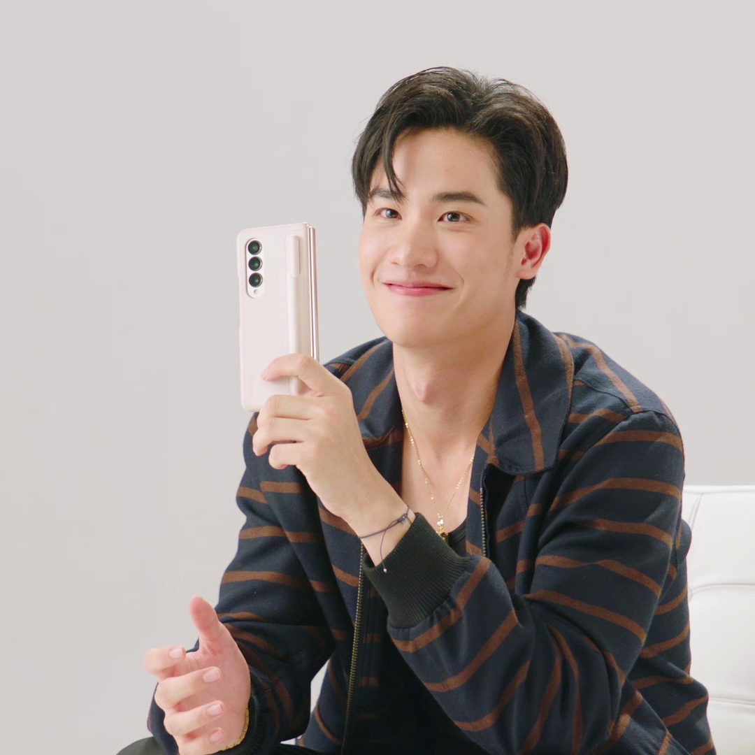 Samsung Thailand on Twitter: "20 ก.ค. สุขสันต์ เต ตะวัน เดย์ @Tawan_V มาอวยพรวันเกิดให้พี่เตกัน ...