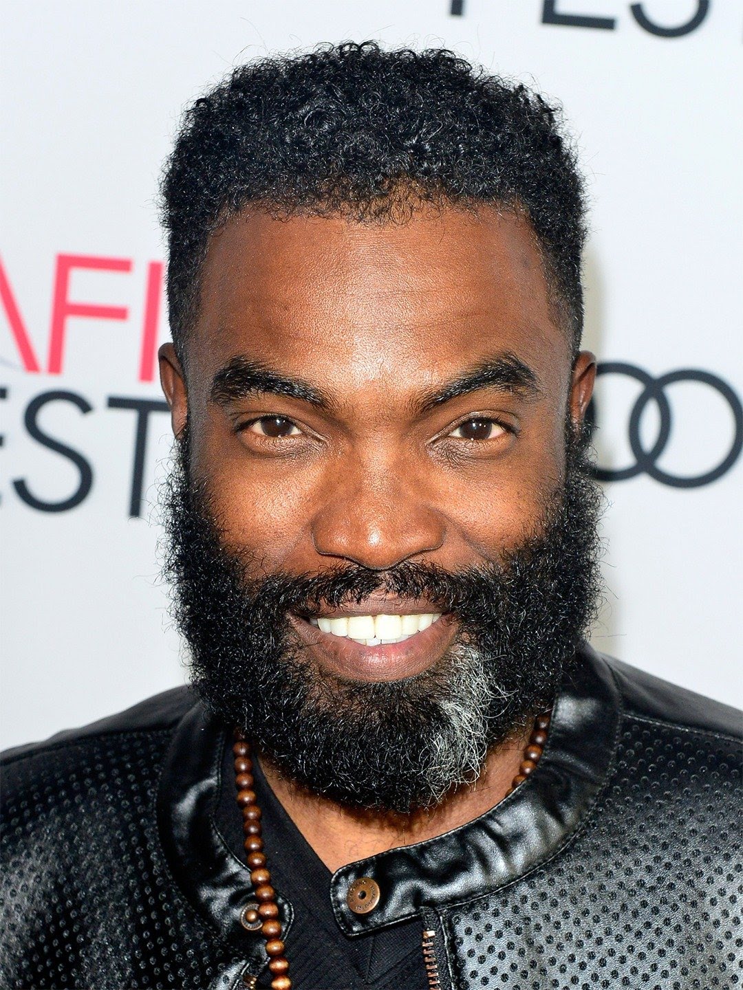 🥀 Imposter 🥀 on Twitter: "In 2021 actor Damien Smith had a home break-in, where he had detained ...