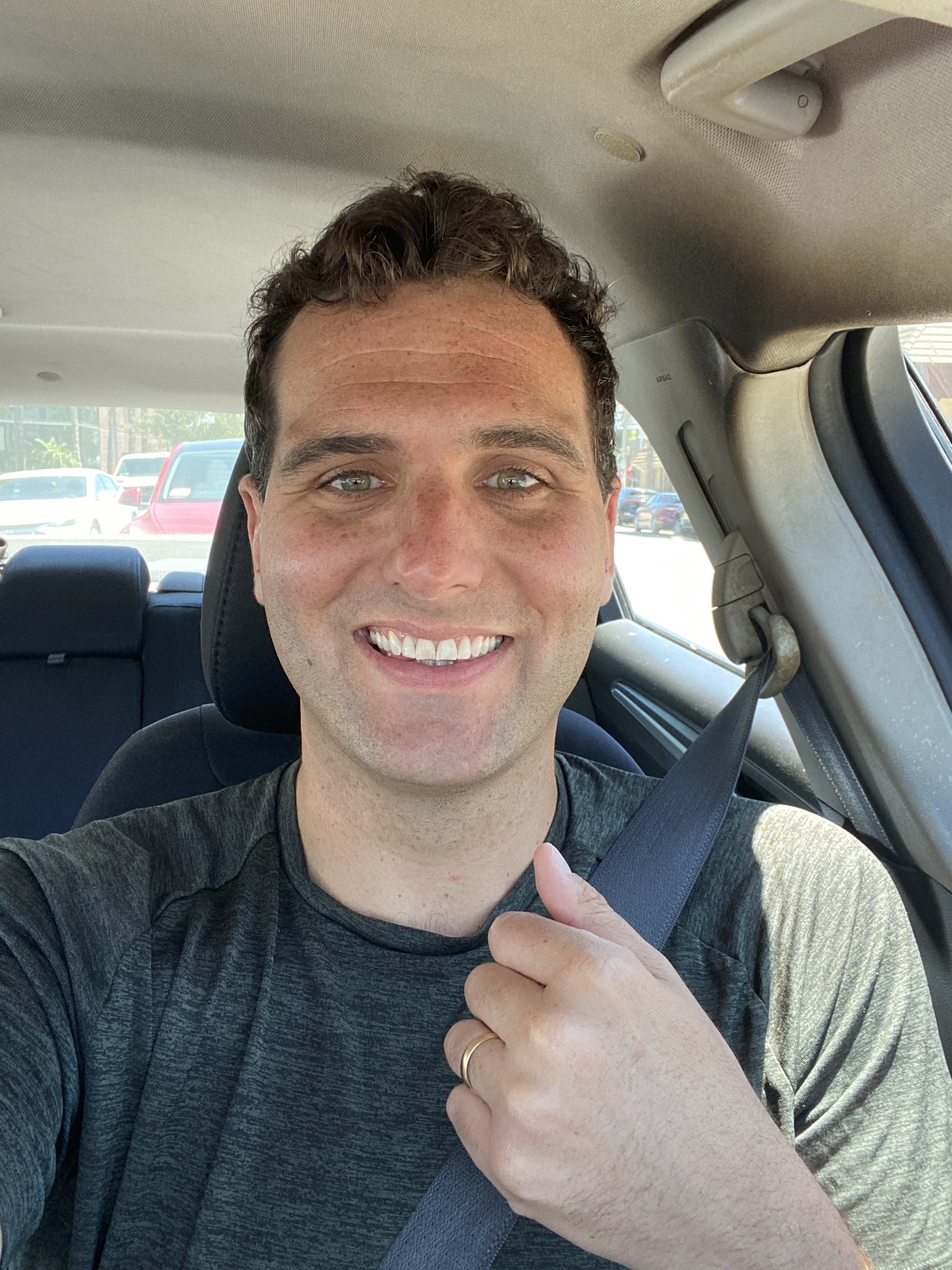 Carey O'Donnell on Twitter: "Caught in the act of tweeting https://t.co/8qjlABBoA9" / Twitter