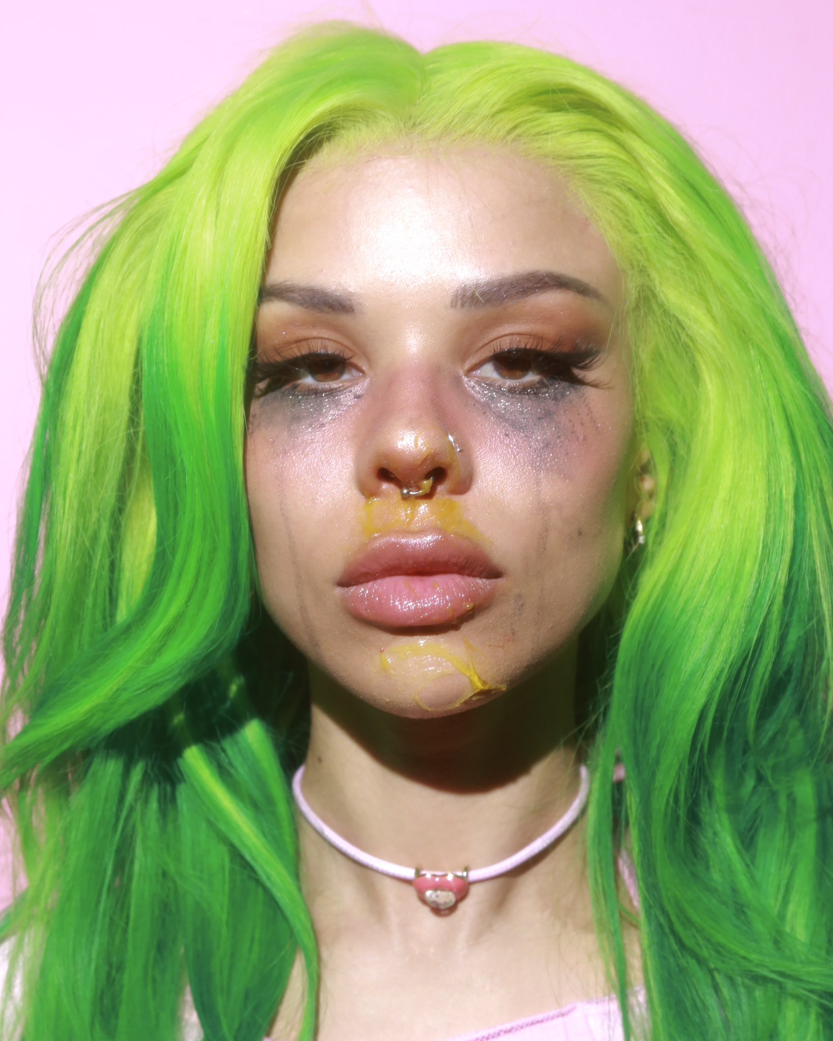 Pretty Bizarre Productions on Twitter: "what’s she in for? 🤧💗💚 https://t.co/sBpv7Rzwb8" / Twitter