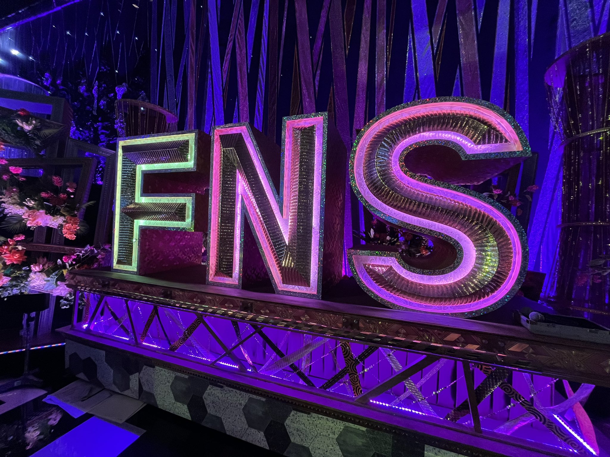 FNS歌謡祭【公式】 on Twitter: "27時間TV #千鳥の鬼レンチャン と #FNS歌謡祭 がコラボ #ほいけんた×#西川貴教 奇跡のコラボ実現! #からだぐぅ は ご本人の前で ...