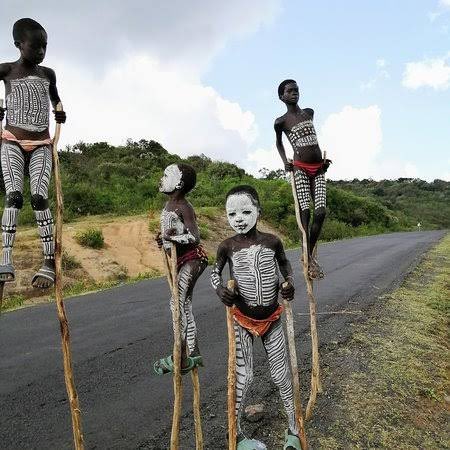 Tribes who walk on stilts to avoid being attacked by wild animals ...