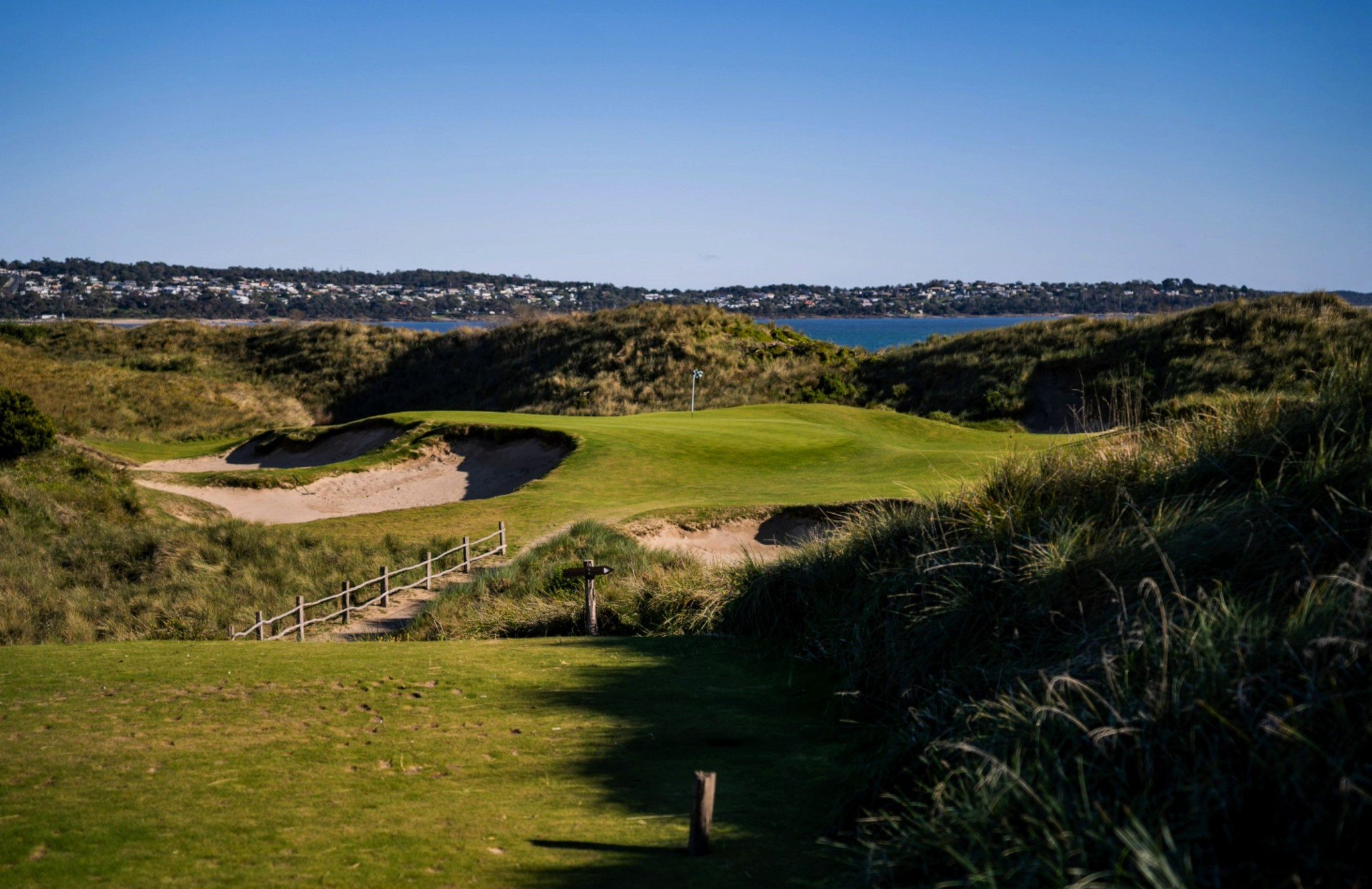 Clayton, DeVries & Pont on Twitter: "7th hole, Barnbougle Dunes, Bridport, Tasmania. Designed by ...