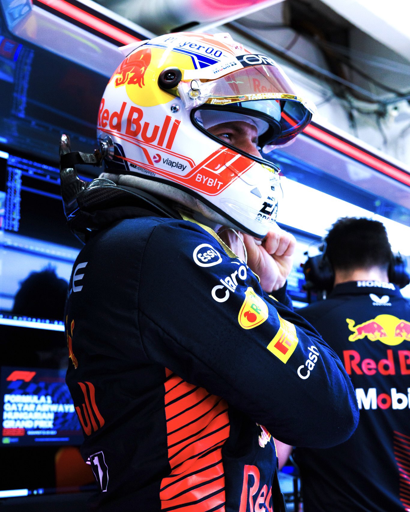 Max Verstappen on Twitter: "Very limited running in Free Practice 1, as rain falls over the ...