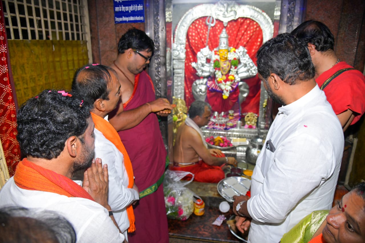 G Kishan Reddy on Twitter: "Offered prayers to Maa Durga at the Sri Kanaka Durga Sri Naga ...