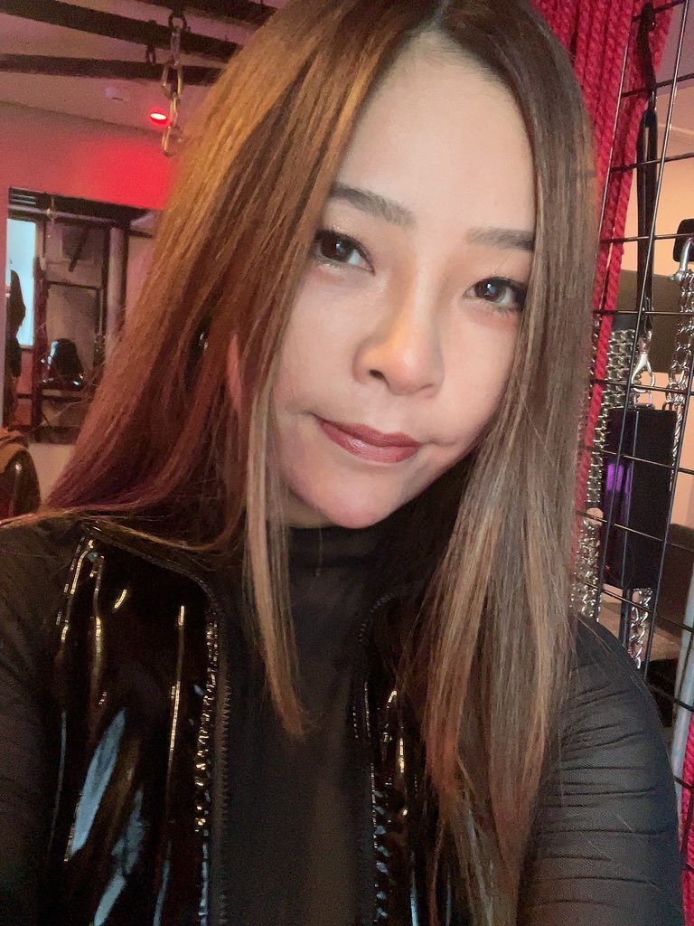 Mimi@JAWS on Twitter: "お久しぶり🌹Mimiです🌙今夜もMimiと遊ぼうっ💃 https://t.co/nNFlWKurnl" / Twitter