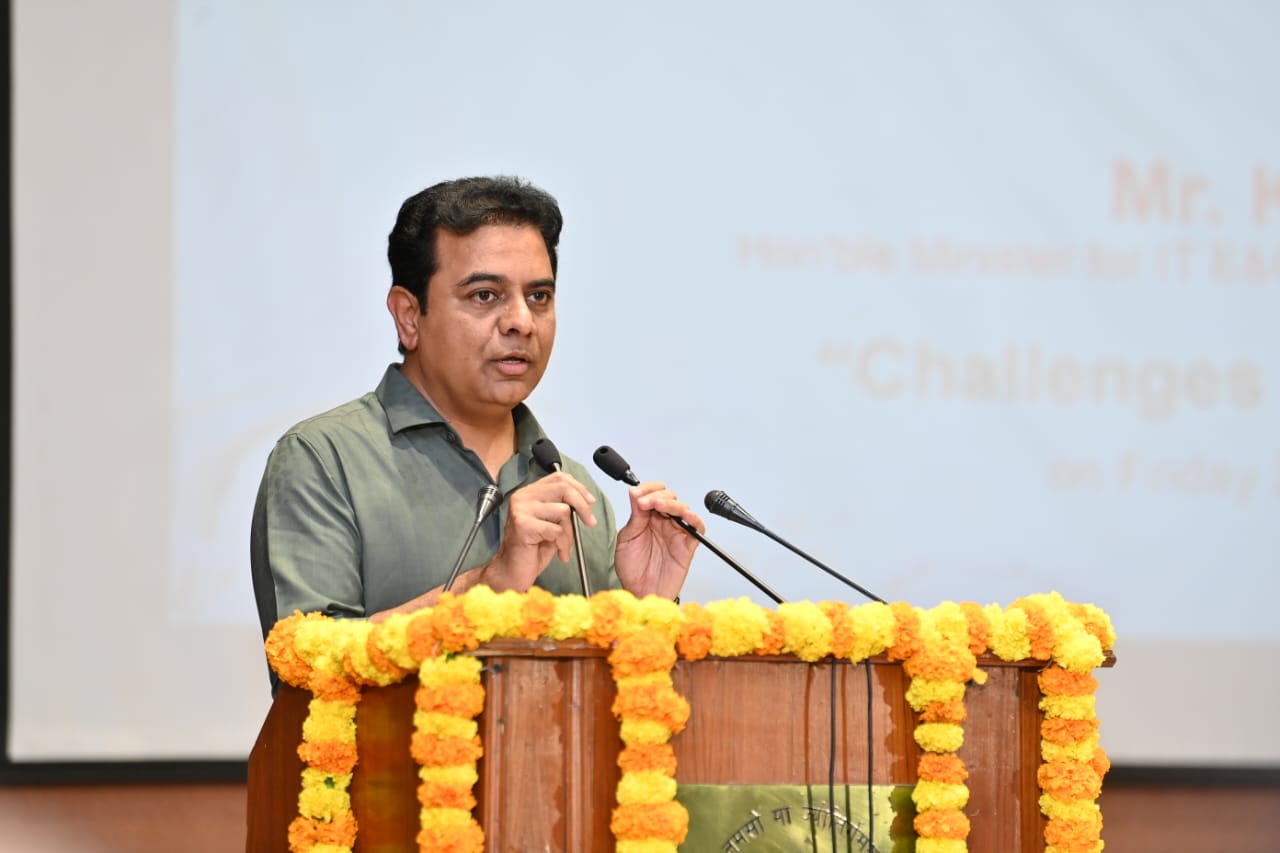 Minister for IT, Industries, MA & UD, Telangana on Twitter: "Minister @KTRBRS presented the ...