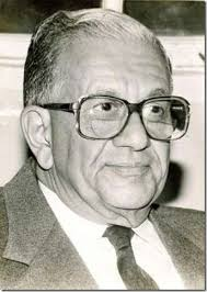 With the release of #OppenheimerMovie thread on India's first ever ...