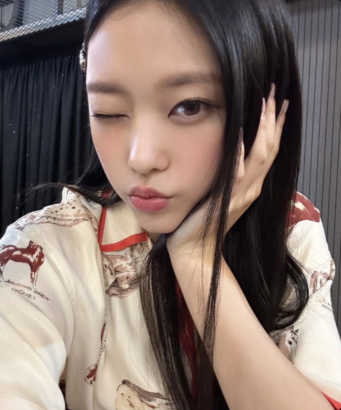 Team Haerin on Twitter: "📸- 230721 MelOn update with NewJeans - Haerin #HAERIN #해린 #NewJeans ...