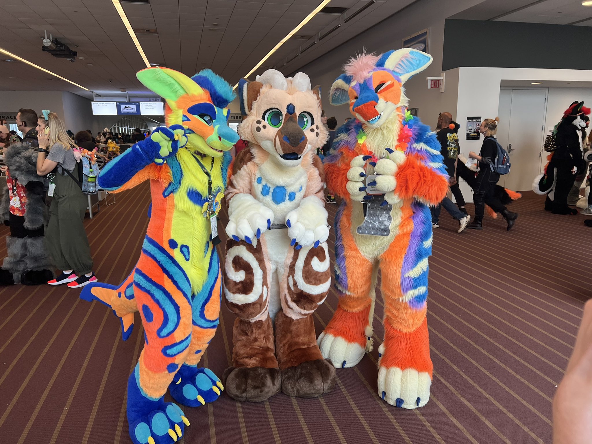 Lily Moon suits on Twitter: "#fursuitfriday enjoy some photos from ...