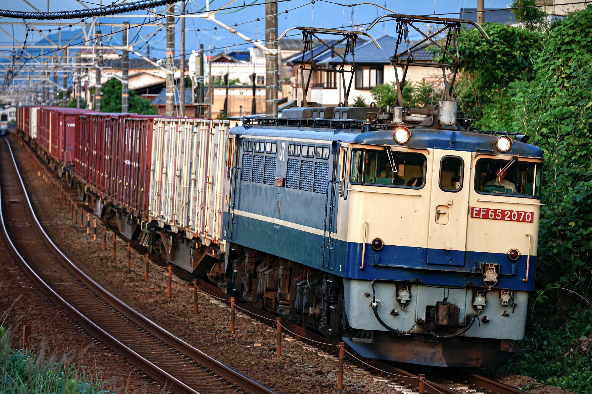 ɳ³ on Twitter: "2023/07/22 5086レ EF65 2070 定時でした #EF65 https://t.co/9DyKtarEut" / Twitter