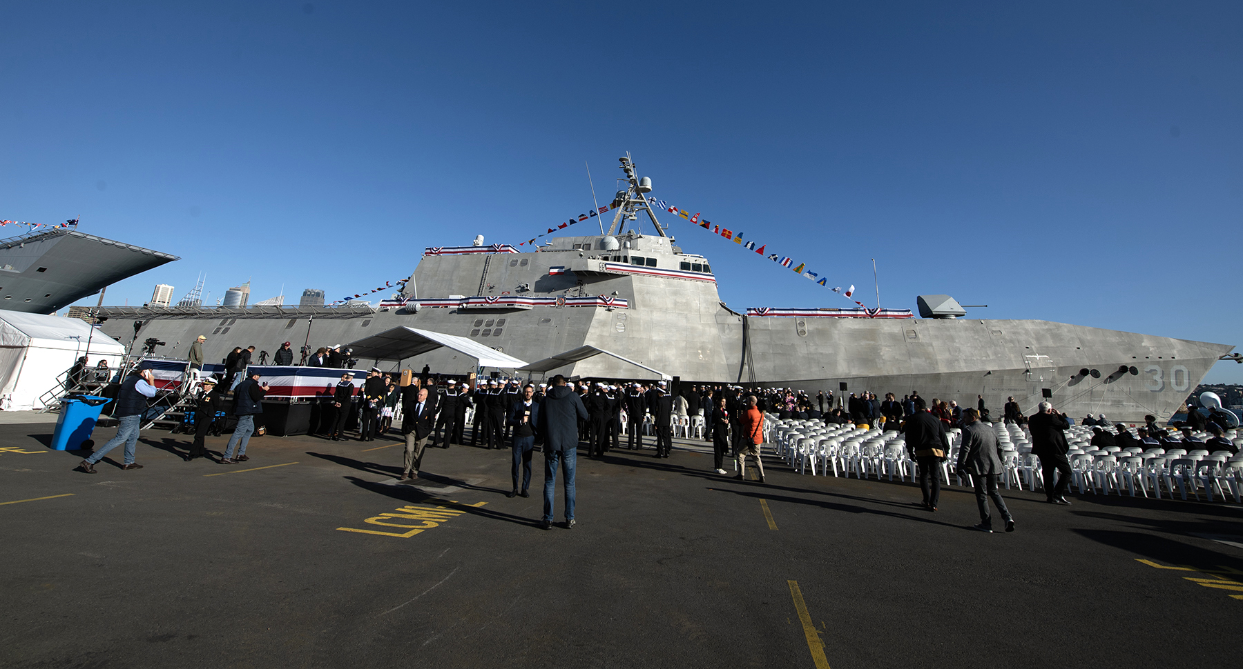 Chris Cavas on Twitter: "USS CANBERRA LCS30 was commissioned at Fleet Base East, Sydney ...
