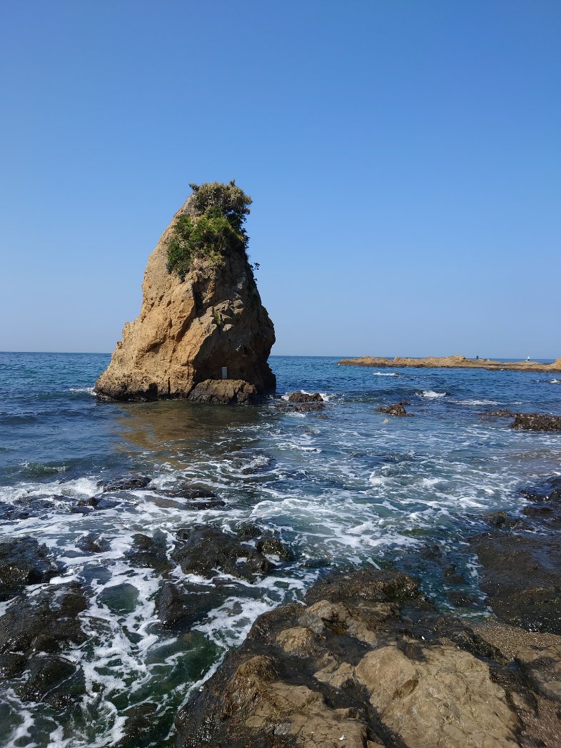 篠🐣C102/8/12(土)ア-11a on Twitter: "9.海。 うーーーみーーー！ 千葉にいる頃、友達の家から歩いて海にいけるの楽しかったな。 最近は横須賀の海にはちょくちょく行っ ...