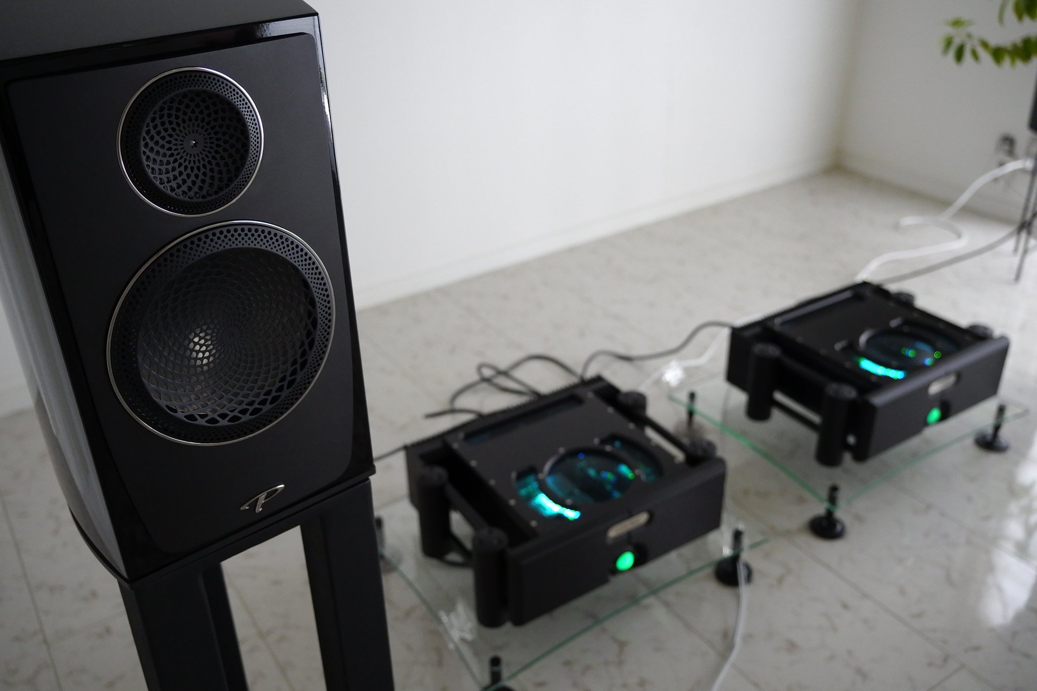 土方久明@オーディオ評論家/Audio Critic on Twitter: "今週は自宅取材がありました。導入したChord Electronics のモノラル パワーアンプ「Ultima ...