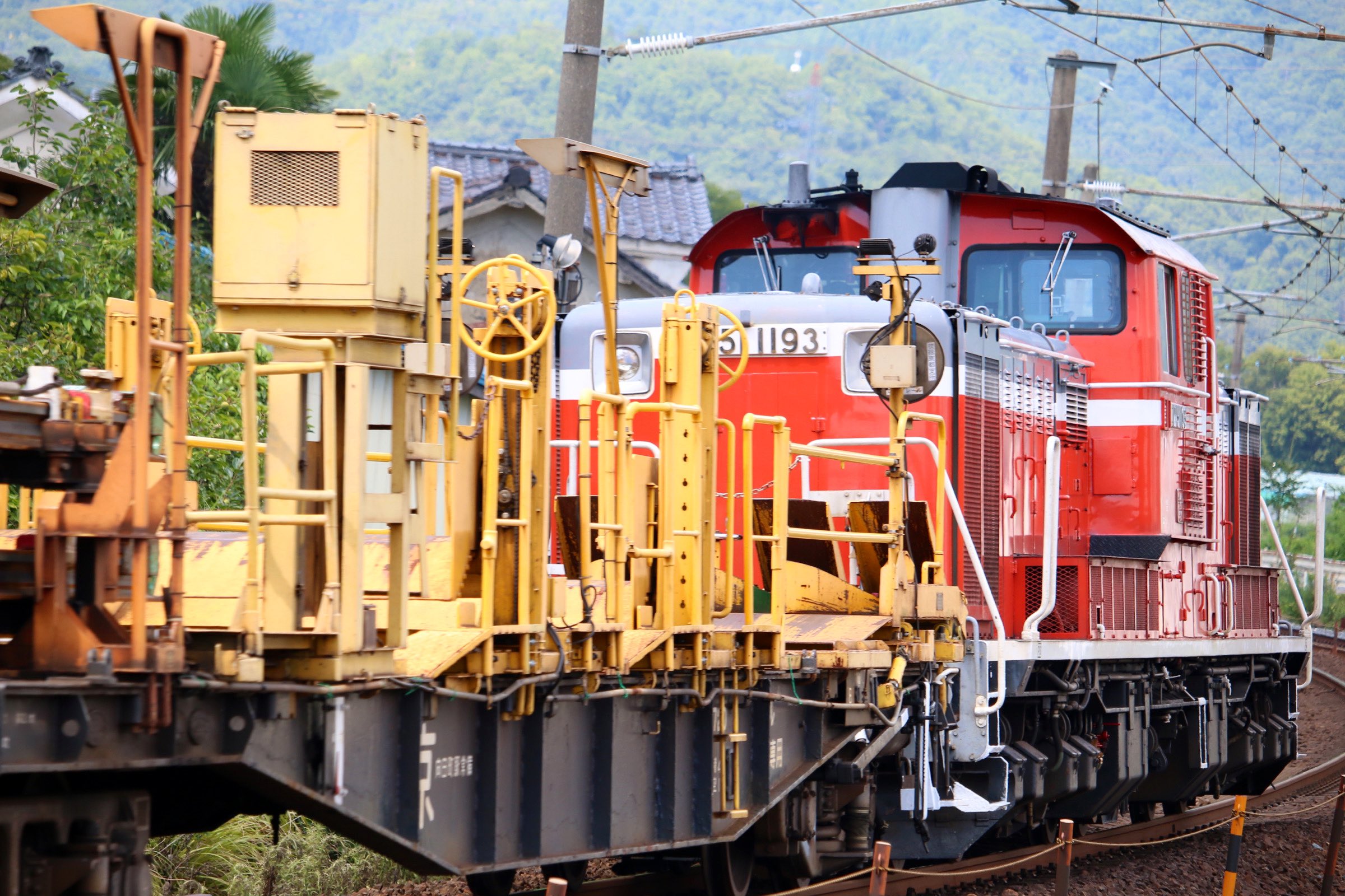 K.S. on Twitter: "2023/07/22 南条〜湯尾間にて 工9589レ (金沢工臨) DD51-1193+ロンチキ10b 今庄駅の停車時間の間に移動してこの場所に 暑かったー ...