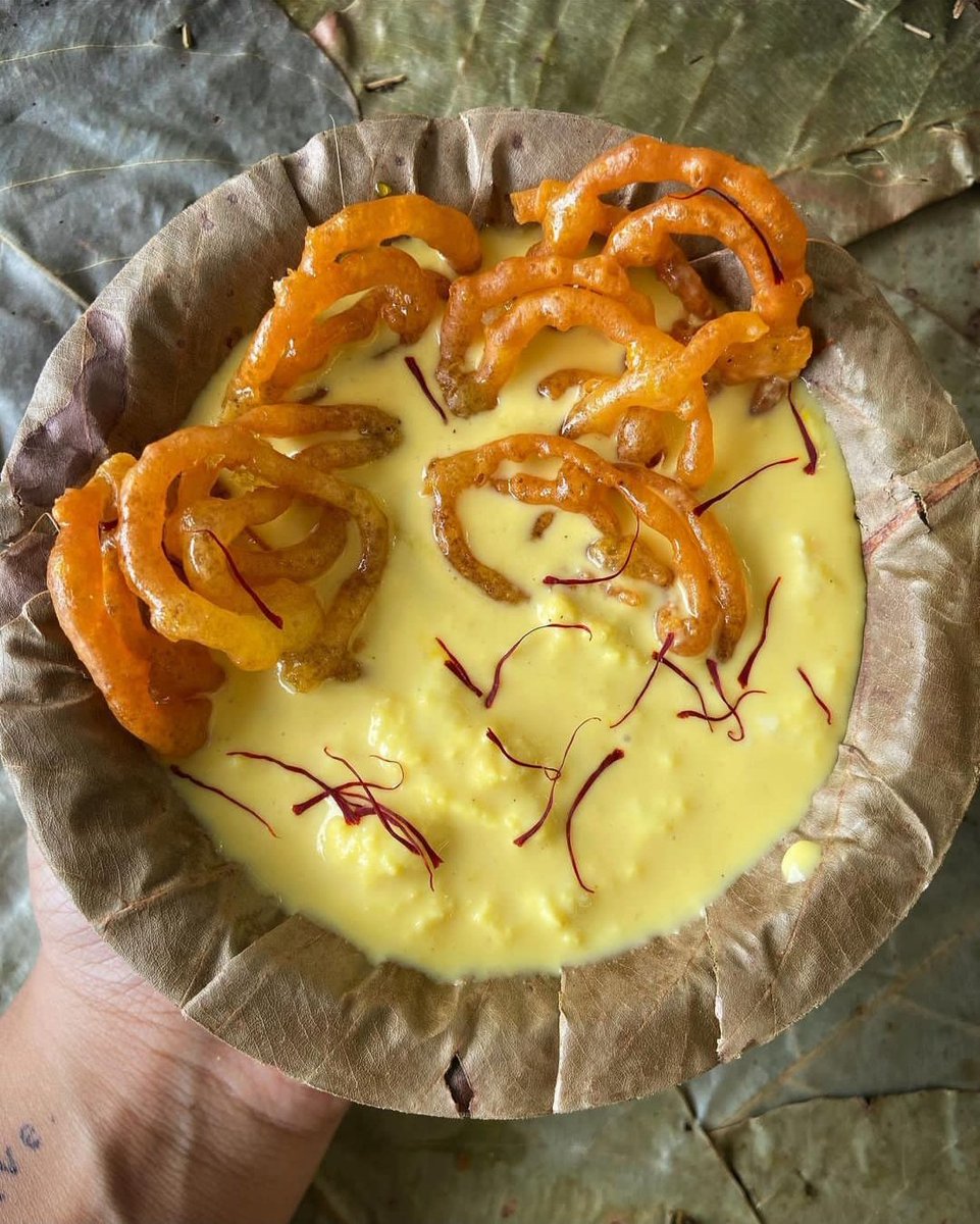 10 Must Try Delicious Dishes from Vrindavan 1. Mathura ka Peda - Thread ...