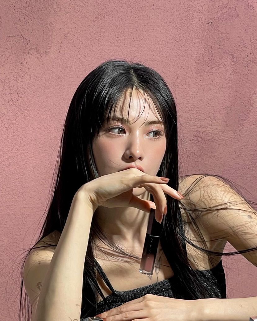 NANA GLOBAL 🌐 on Twitter: "INSTAGRAM | 230722 jin_a_nana The fun SUQQU shoot 🌸 Let's stay ...