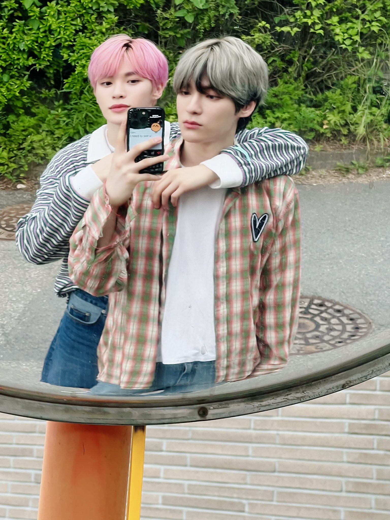 EPEX on Twitter: "[#아민] 쿠앤크와 복숭아👦👦 #EPEX #이펙스 #AMIN #아민 #WISH #위시 https://t.co/2ypxgCywg4" / Twitter