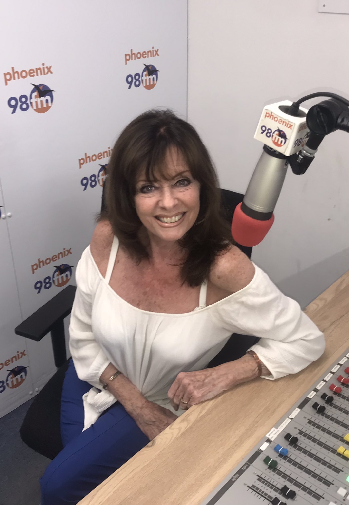 Vicki Michelle MBE 💙 on Twitter: "Join me on Vix Mix Sunday 2-4pm Phoenix 98fm Going to be ...