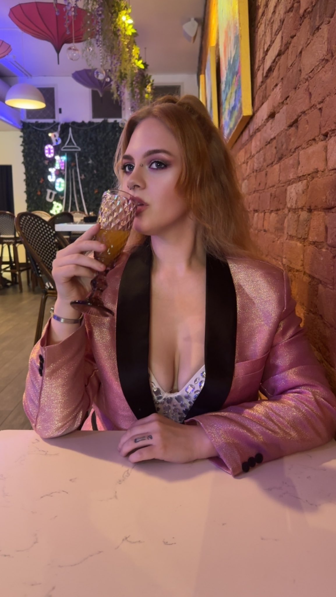 Chrissy🤍 -144.2 lbs on Twitter: "I can’t get over this Barbie day slay (Slightly lewd in the ...