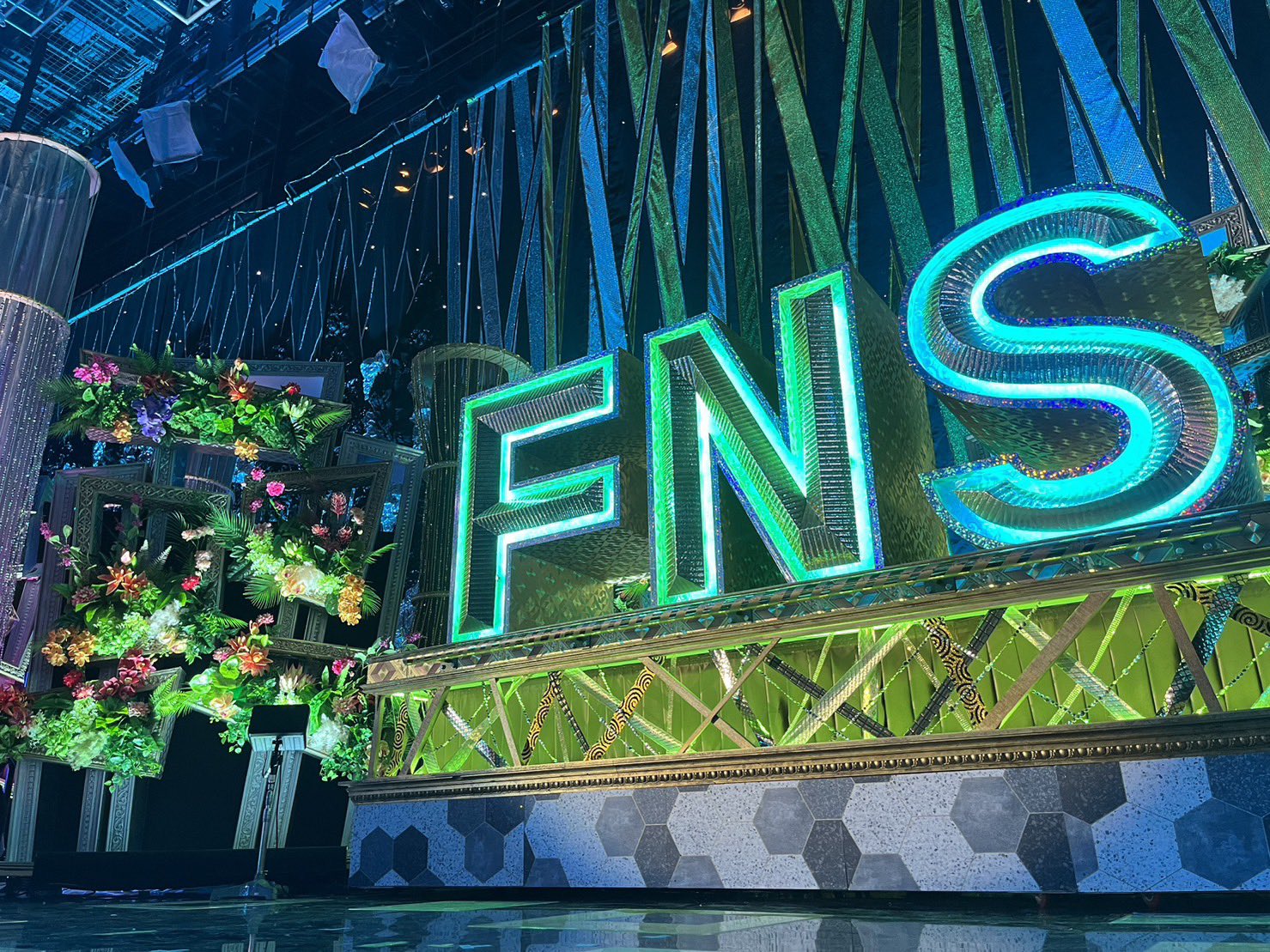 マルシア on Twitter: "おはようございます☀ 今日は #FNS27時間TV #FNS歌謡祭 に 参加致します 10：30頃からかな！ 見てね 応援テレパシー📣待ってます よろしくお ...