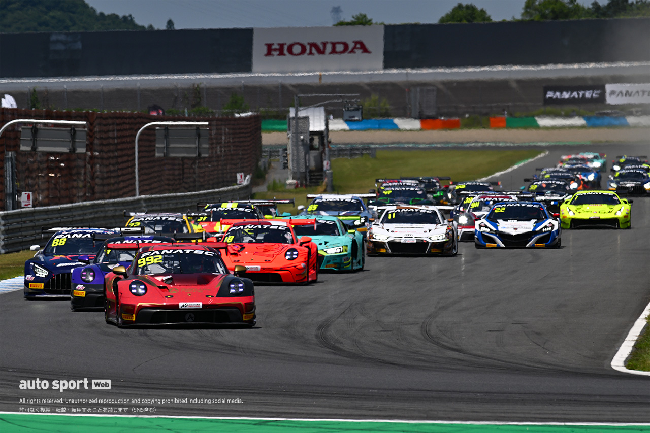 autosport web/オートスポーツweb on Twitter: "終盤の逆転でR&Bレーシングのポルシェが優勝。日本勢最上位は2日連続で永井／上村組【GTWCアジア第8戦もてぎ ...