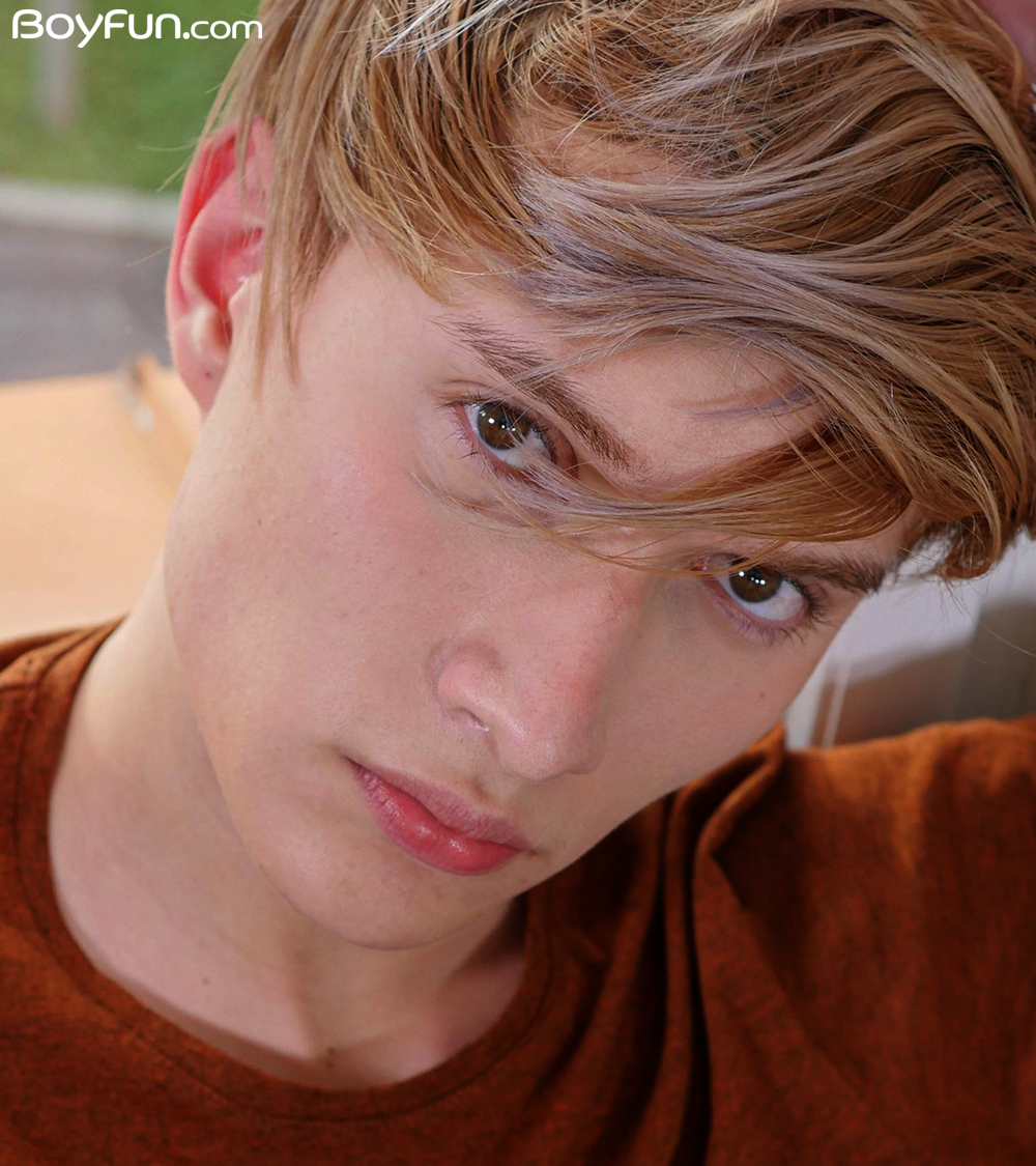 Smutboy on Twitter: "Angel Rivers returns for a new solo photoshoot from @BoyfunStudios – see ...