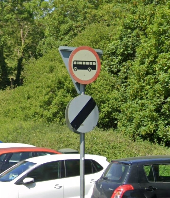 Nathan_A_RF on Twitter: "@ShowMeASignBryn This one's still here https://t.co/fsL1TjWfQQ" / Twitter