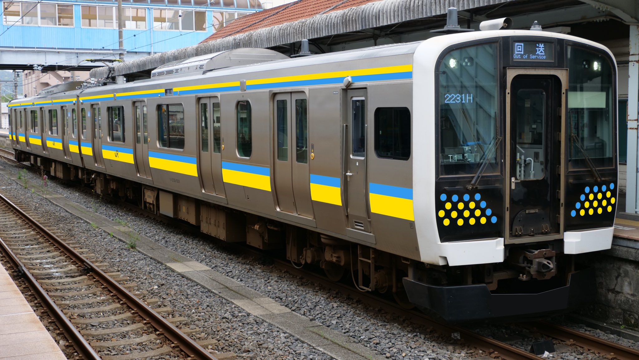 山眺 on Twitter: "2024/2/×× @ 鶴見線 某所 E131系1000番台 ナハT1編成 なぜか中間車を欠車した2両で試運転していました。 #u_s_o_train #ウソ電 ...