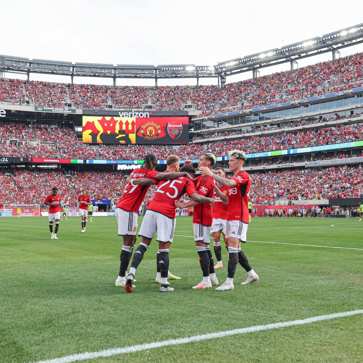 [#MUFC vs Arsenal Friendly: Tactical Setup - THREAD] With most of ...