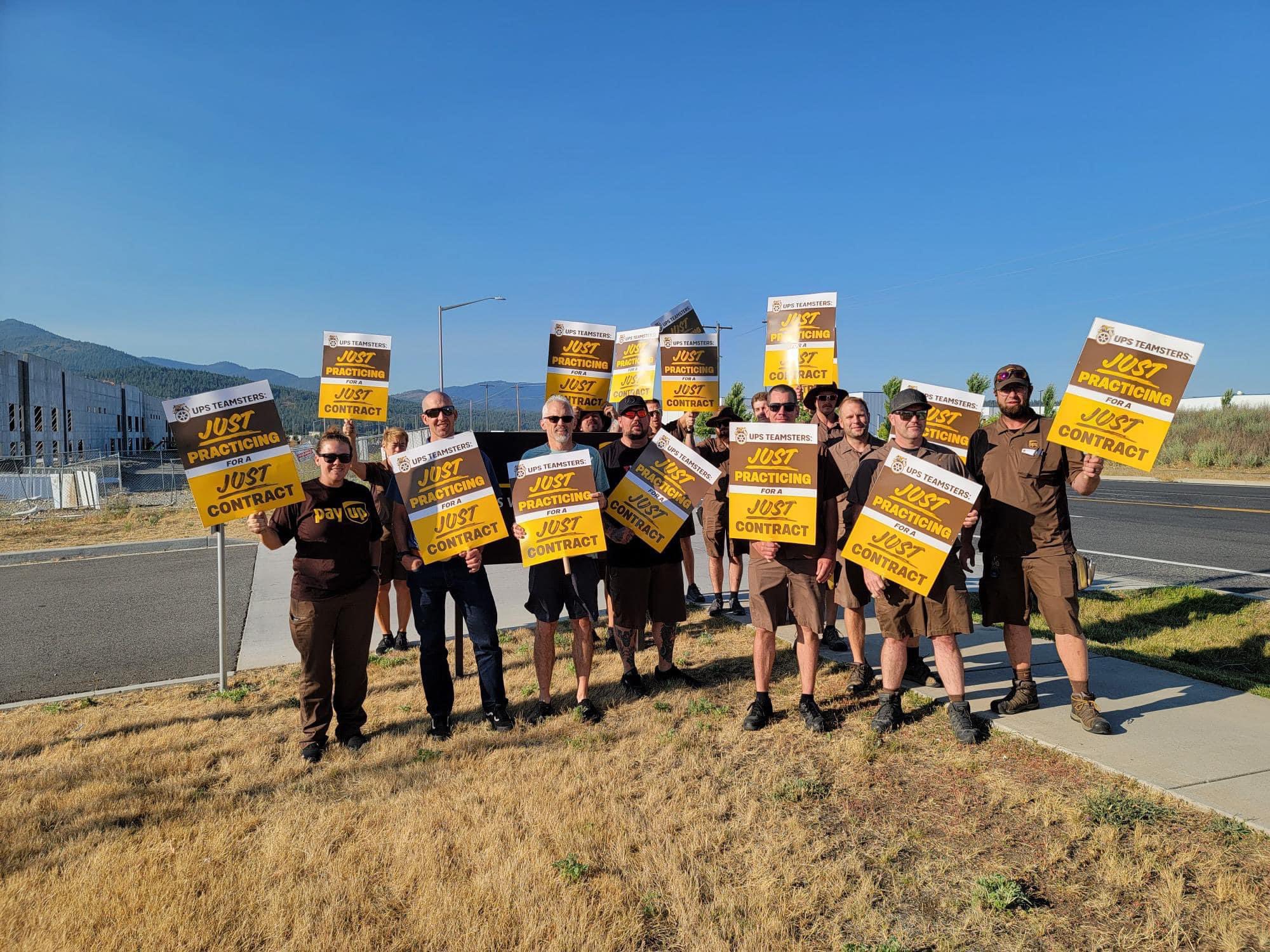 Teamsters on Twitter: "UPS TEAMSTERS UNRELENTING ON PRACTICE PICKET LINES With just a week to go ...