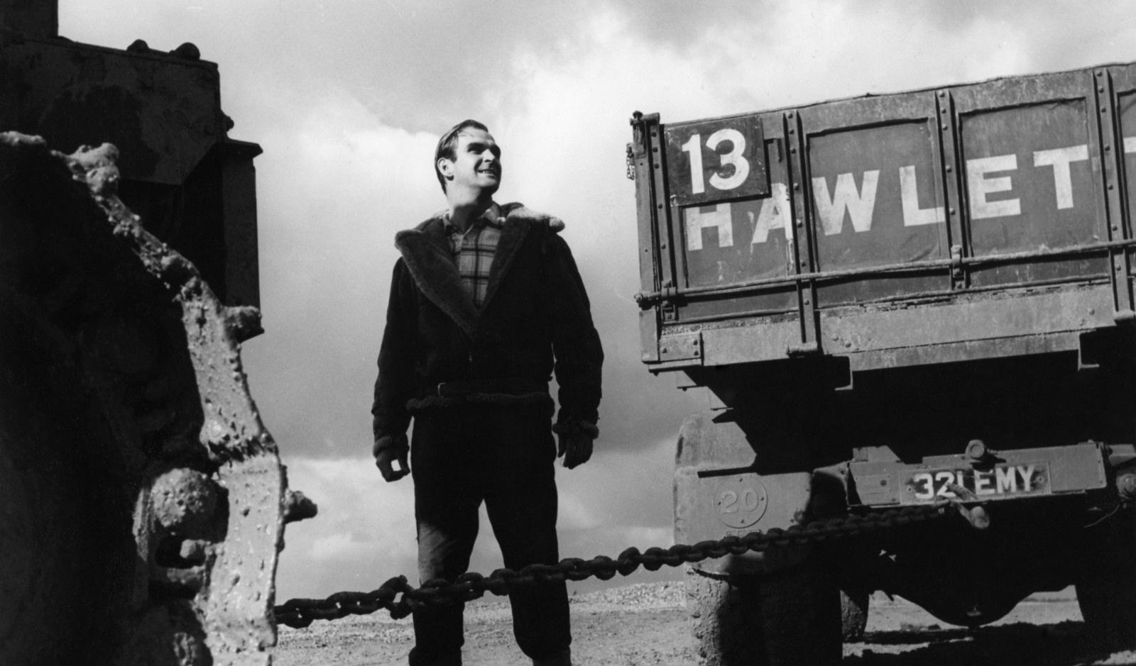 The Tinseltown Twins on Twitter: "Cy Endfield’s HELL DRIVERS (1957) was released in London on ...