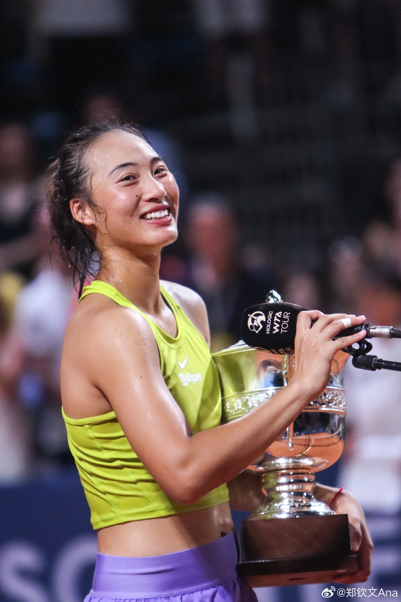 CGTN Sports Scene on Twitter: "🇨🇳Zheng Qinwen beat Italy's home favorite Jasmine Paolini 6-4, 1 ...