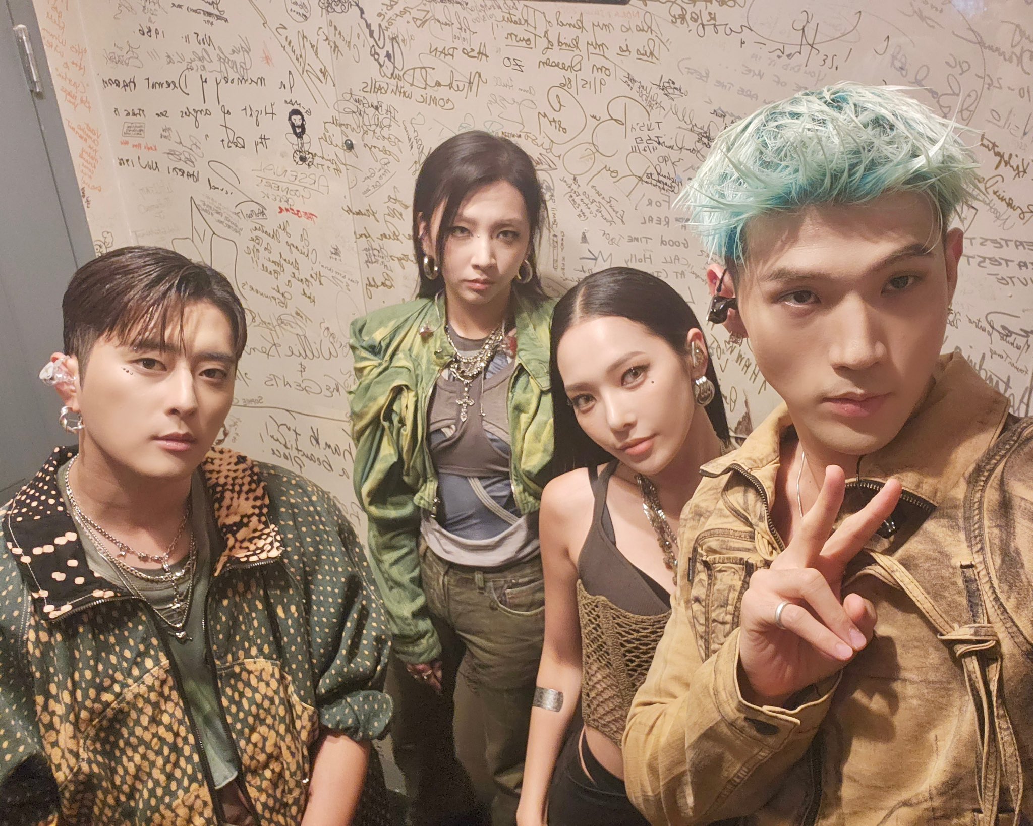 KARD on Twitter: "[#KARD] 2023.07.23 2023 KARD WORLD TOUR 〈PLAYGROUND〉 in Chicago #KARD #카드 ...