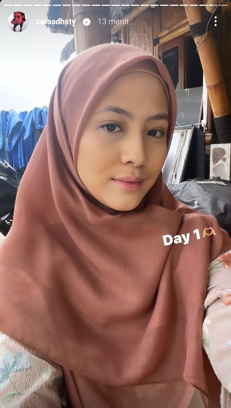 WOTANET 🤖 | ON ️ on Twitter: "Day 1 Zara jadi santriwati di film Munkar https://t.co/p1WZOC3sob ...