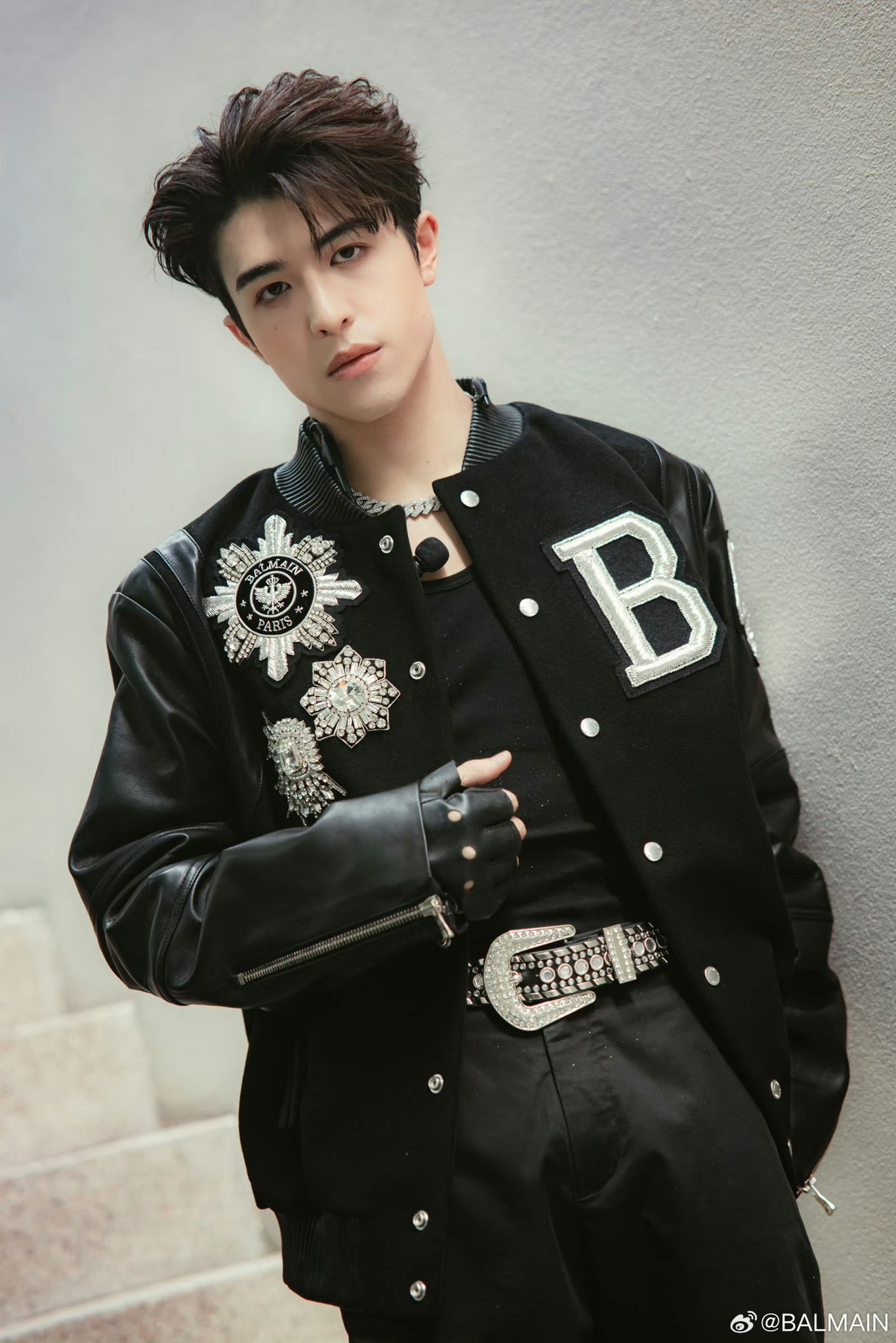 Buztozai on Twitter: "@patrick_pppat 8. Balmainโพสเว่ยป๋อ Patrick Planet In BKK # ...