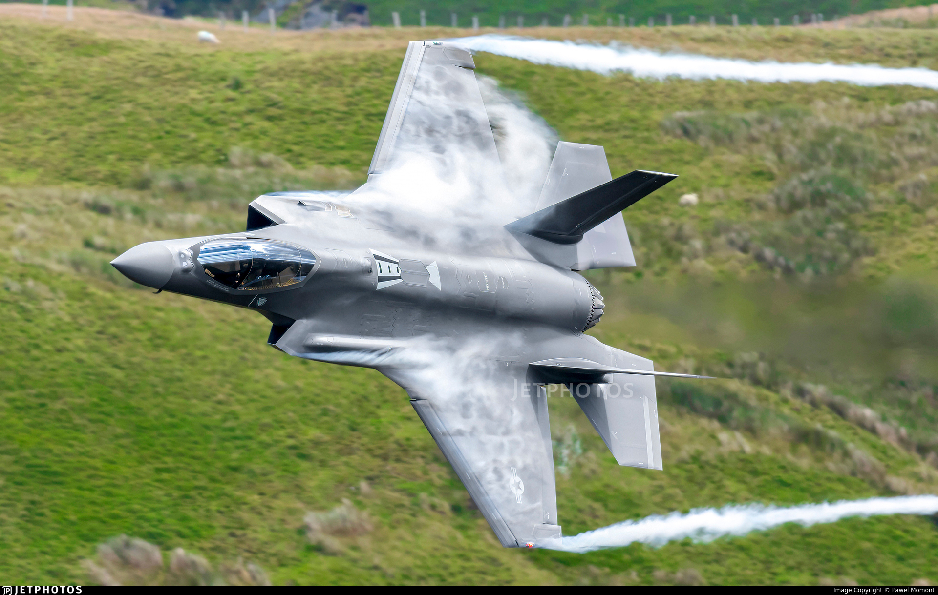 F 35 Loop