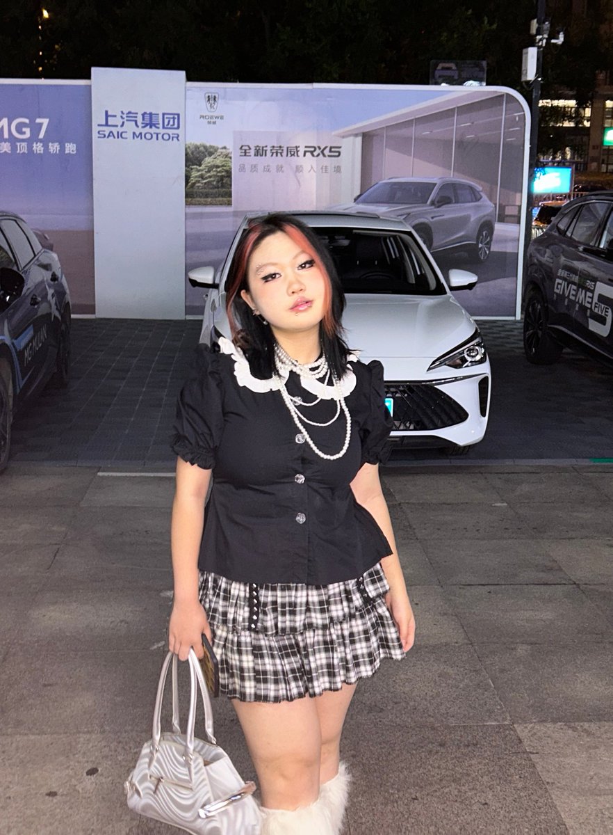 在看芭比中，怎么全是老熟人看得我特别出戏 98K @chumngyun1