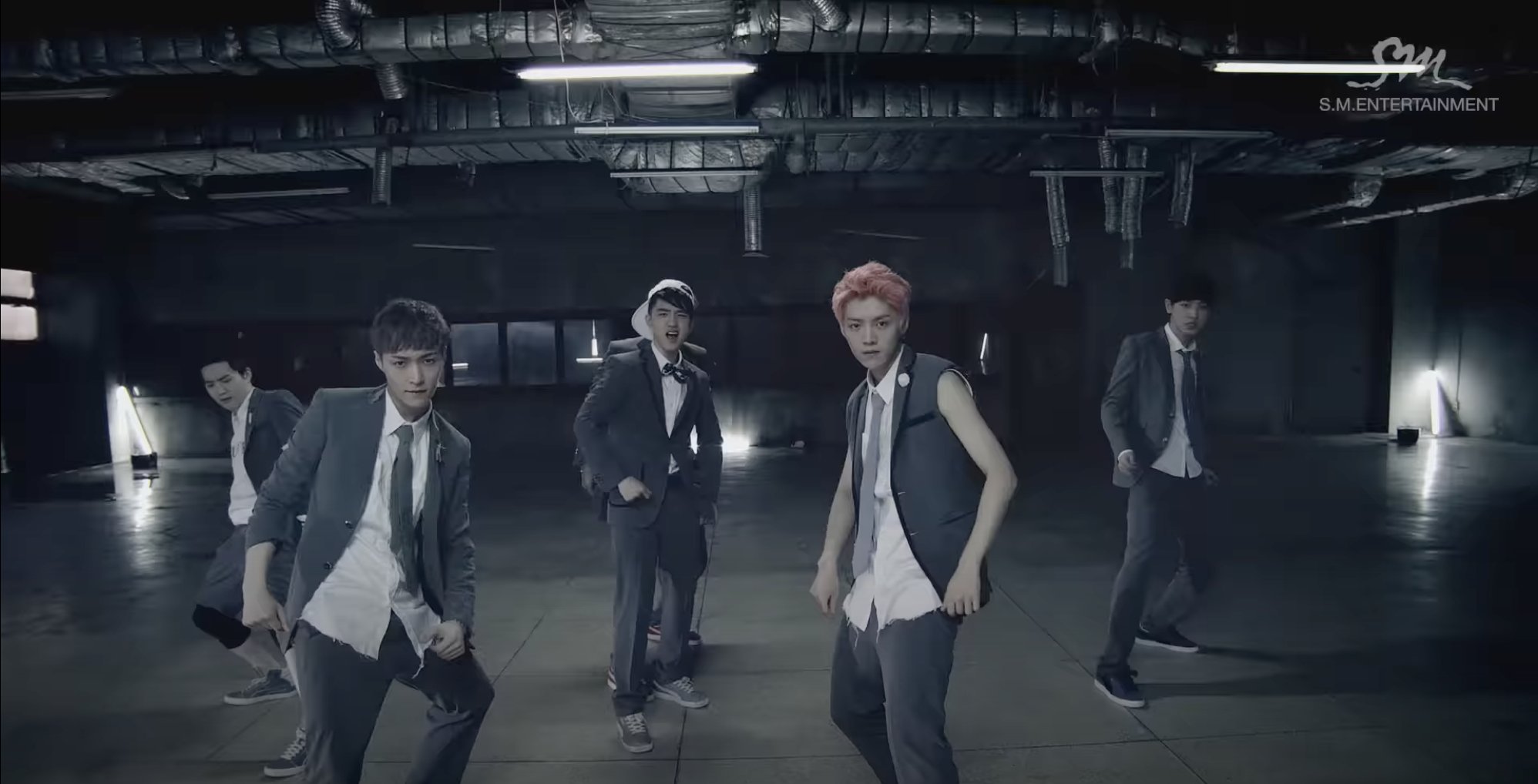 Exo Growl Ghost
