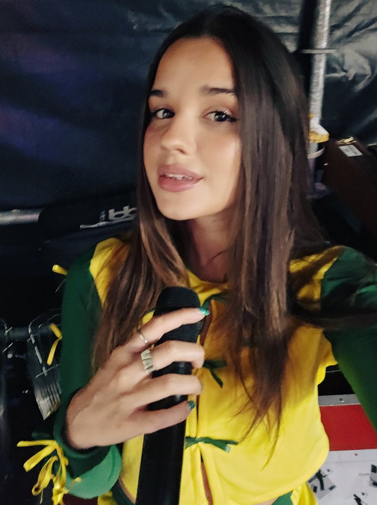 The Hottest 13 Year Old Girl In The World