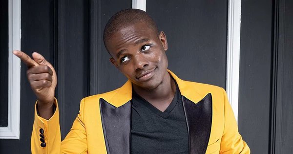5 lessons we can learn from Kenyan Comedian "Crazy Kennar" Thread 🧵 ...